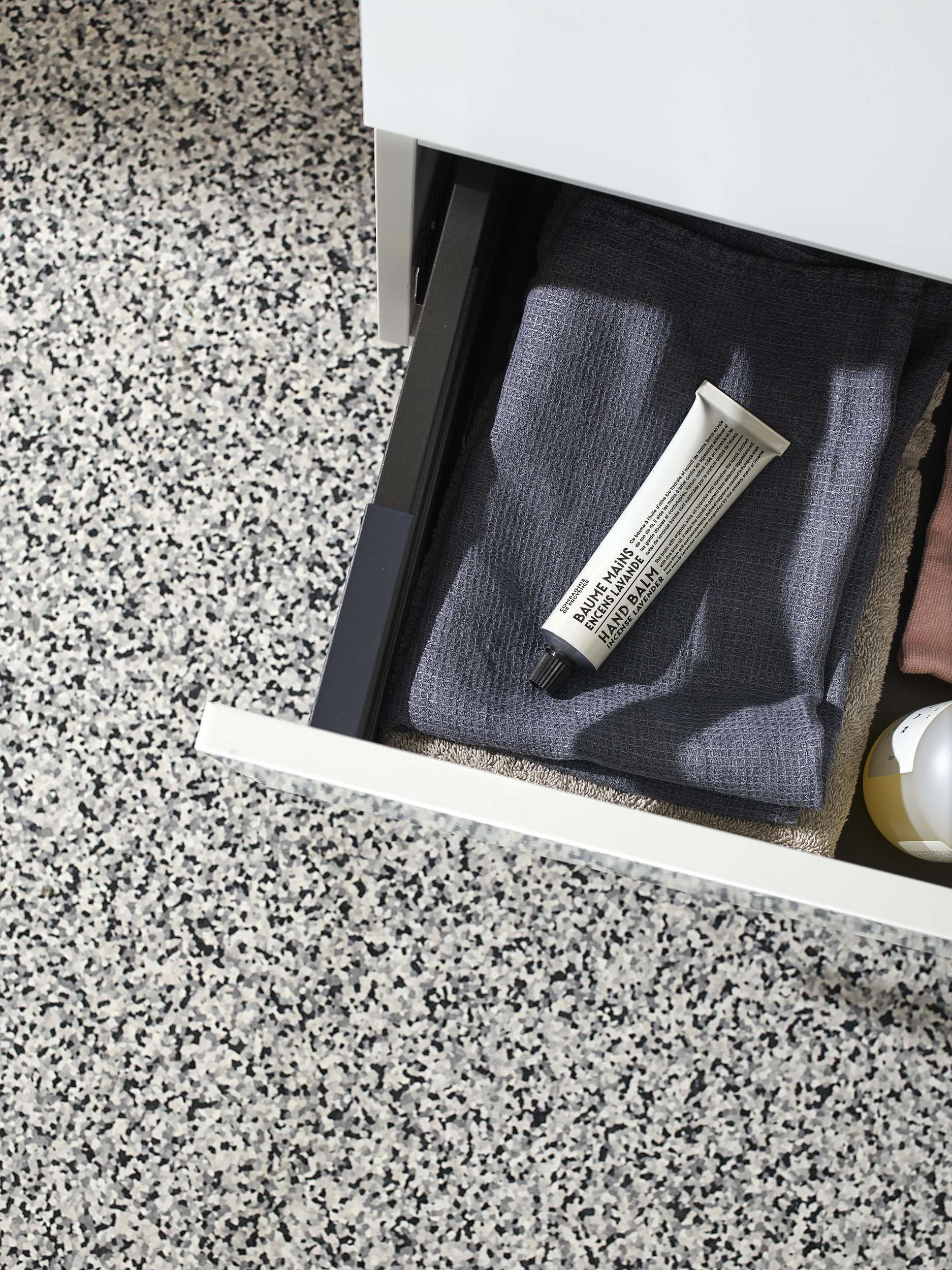 Vinyl og belegg - Vikeså Golv